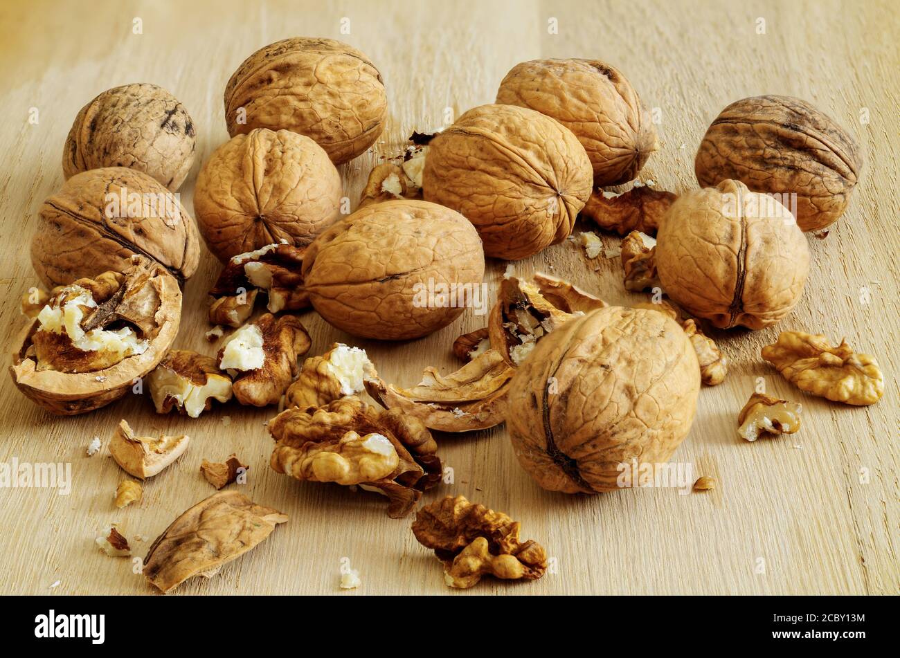 Walnuts in shell hi-res stock photography and images - Alamy