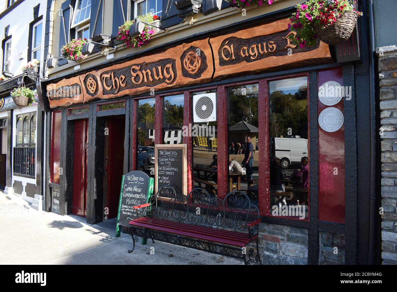 The snug bar hi-res stock photography and images - Alamy