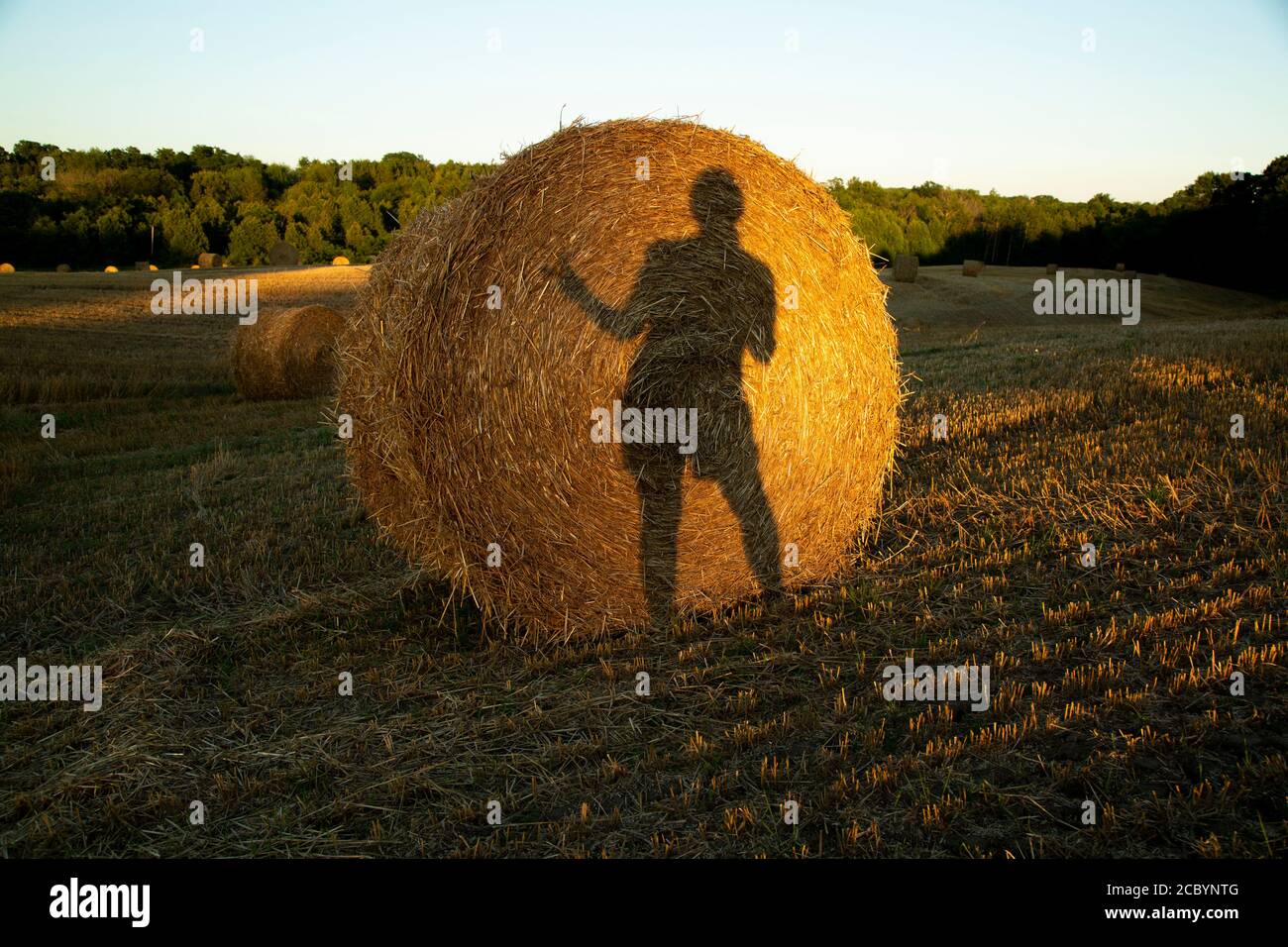 Shadow making peace sign hi-res stock photography and images - Alamy