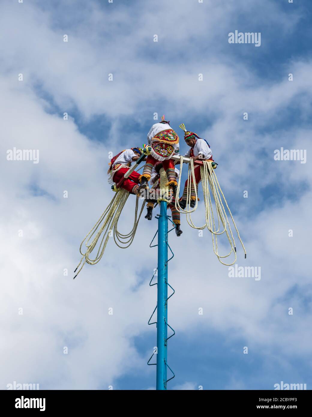 Voladores mexican hi-res stock photography and images - Alamy