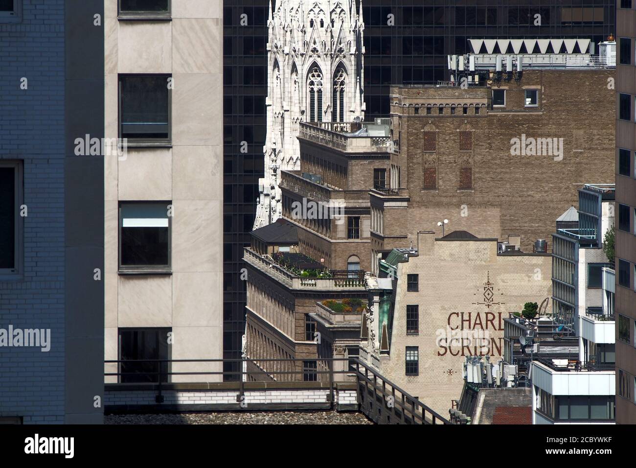 Old and new high-rise buildings in Midtown, architectural details ...