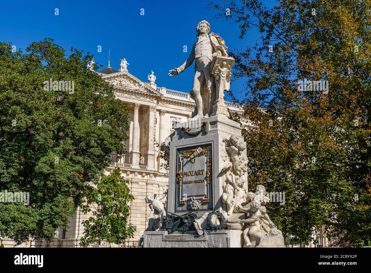 Mozart Monument dedicated to Wolfgang Amadeus Mozart in Vienna, Austria ...