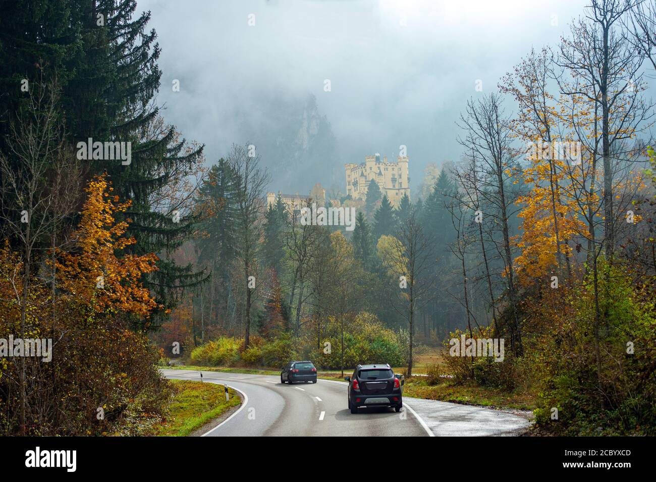 Cars running hi-res stock photography and images - Alamy