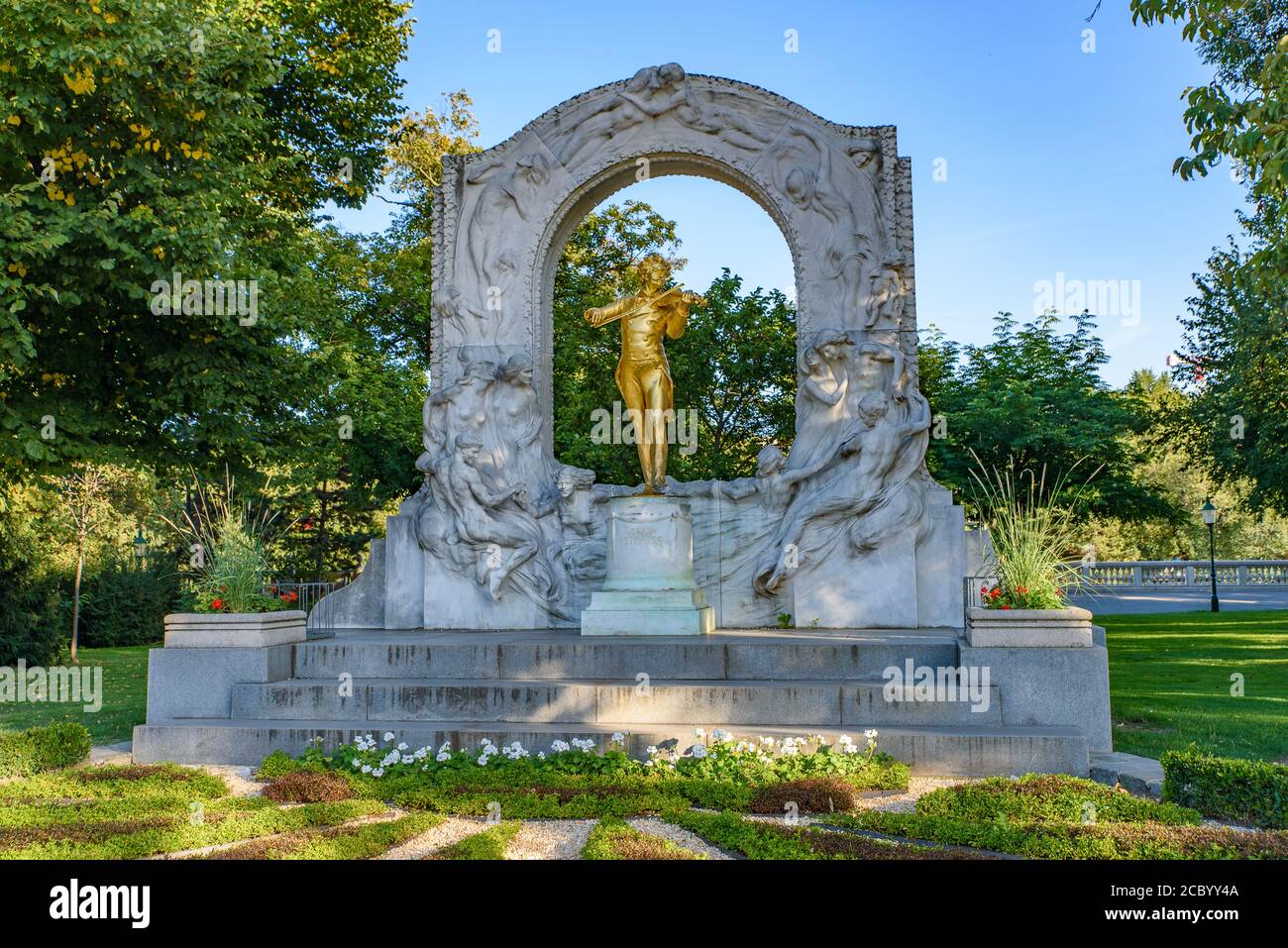 Johann Strauss monument at Vienna City Park in Vienna, Austria Stock ...