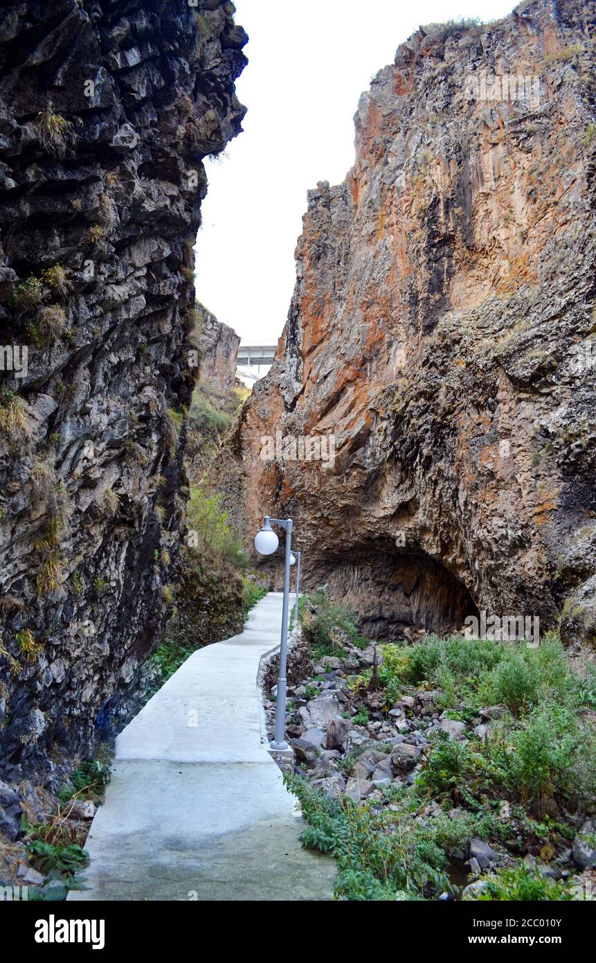 The gorge walkway hi-res stock photography and images - Alamy