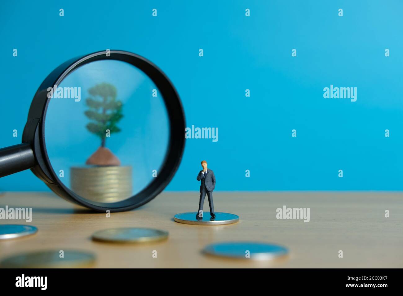 Business financial solution hi-res stock photography and images - Alamy