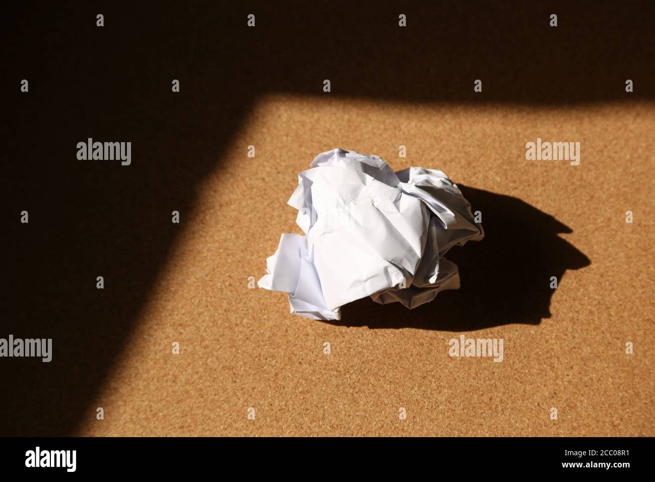 Scrunched paper texture hi-res stock photography and images - Alamy