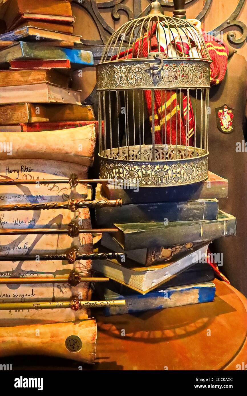 Attack on titan tv hi-res stock photography and images - Alamy