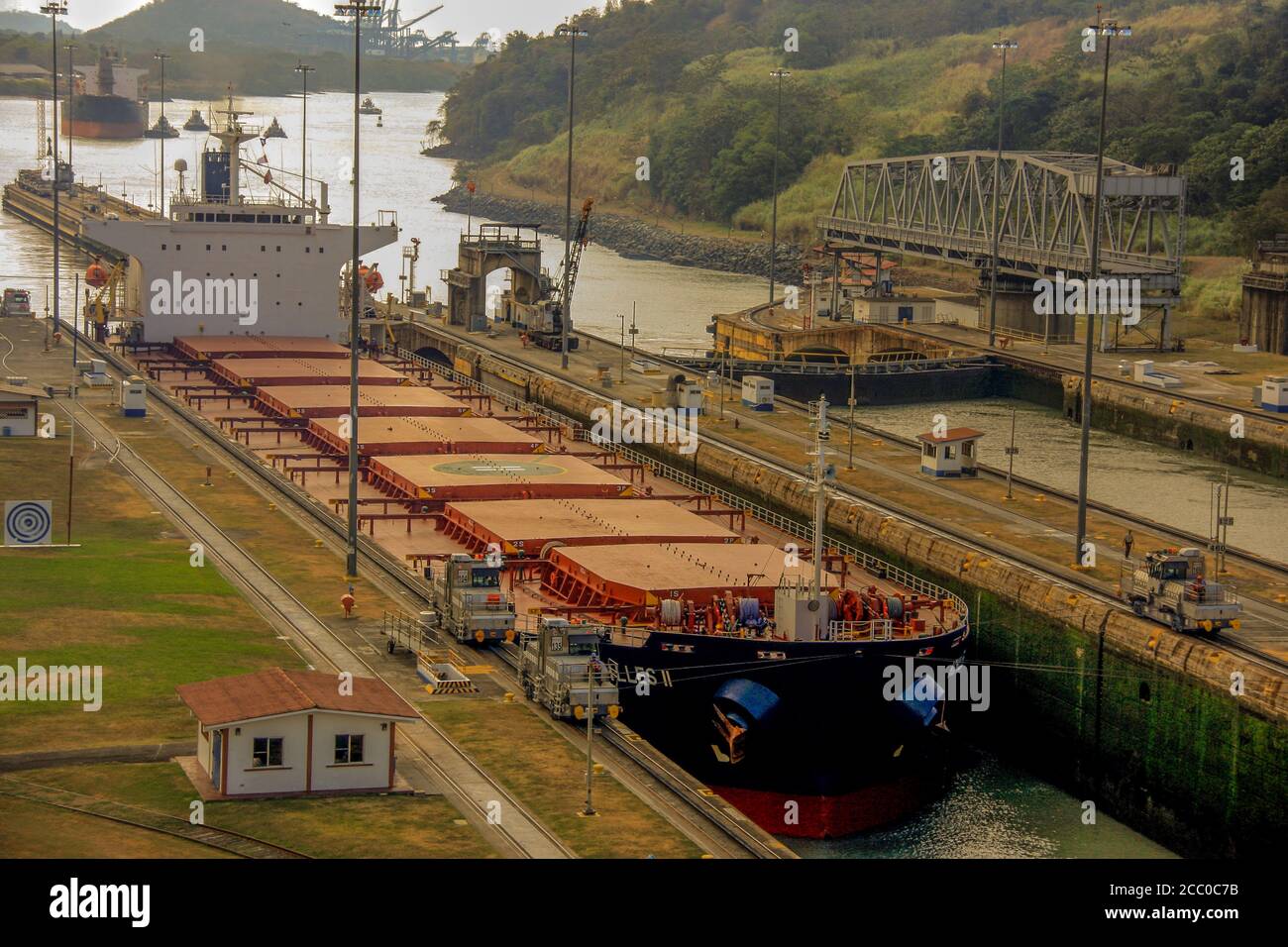 Bulk Carrier entering the Panama Canal Stock Photo - Alamy