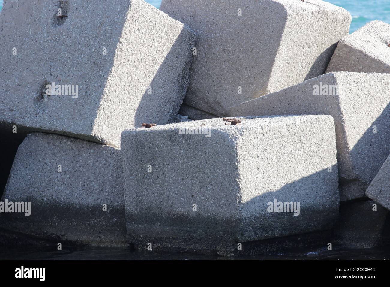 Cubic concrete hi-res stock photography and images - Alamy