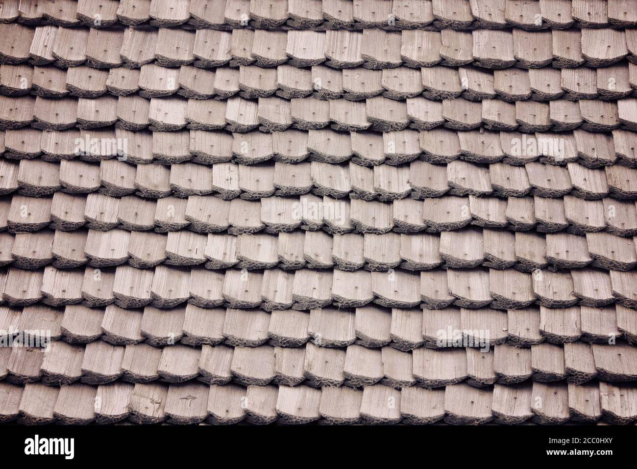 Old roof with wooden shingles. Texture. Close-up Stock Photo - Alamy