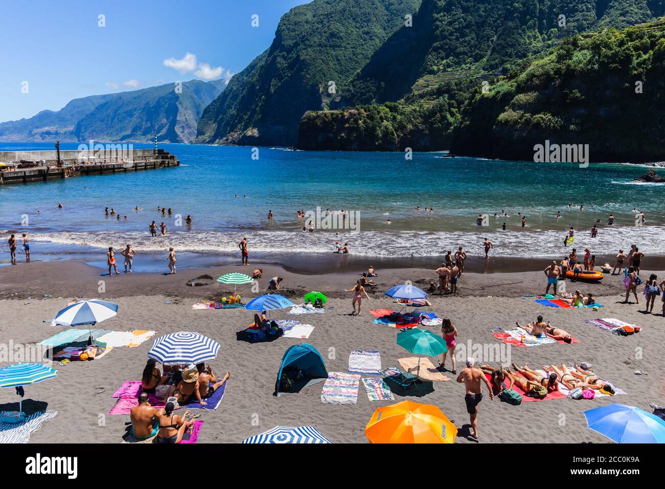 Seixal pool hi-res stock photography and images - Alamy