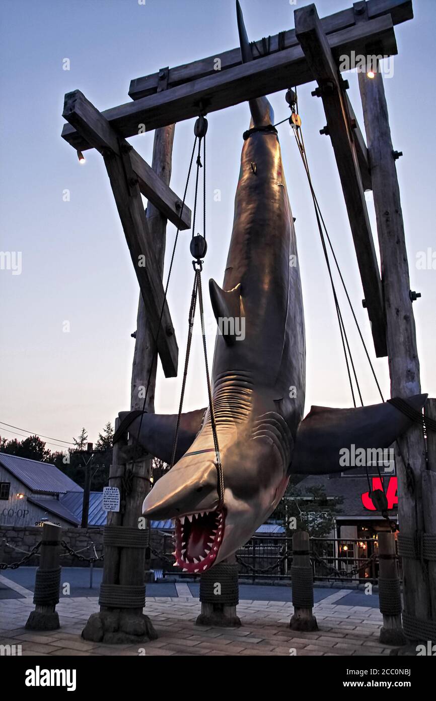 Movie poster jaws hi-res stock photography and images - Alamy