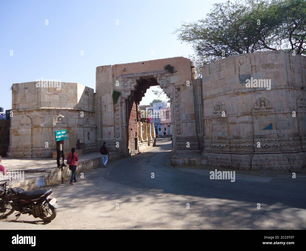 Rajasthani gate hi-res stock photography and images - Alamy
