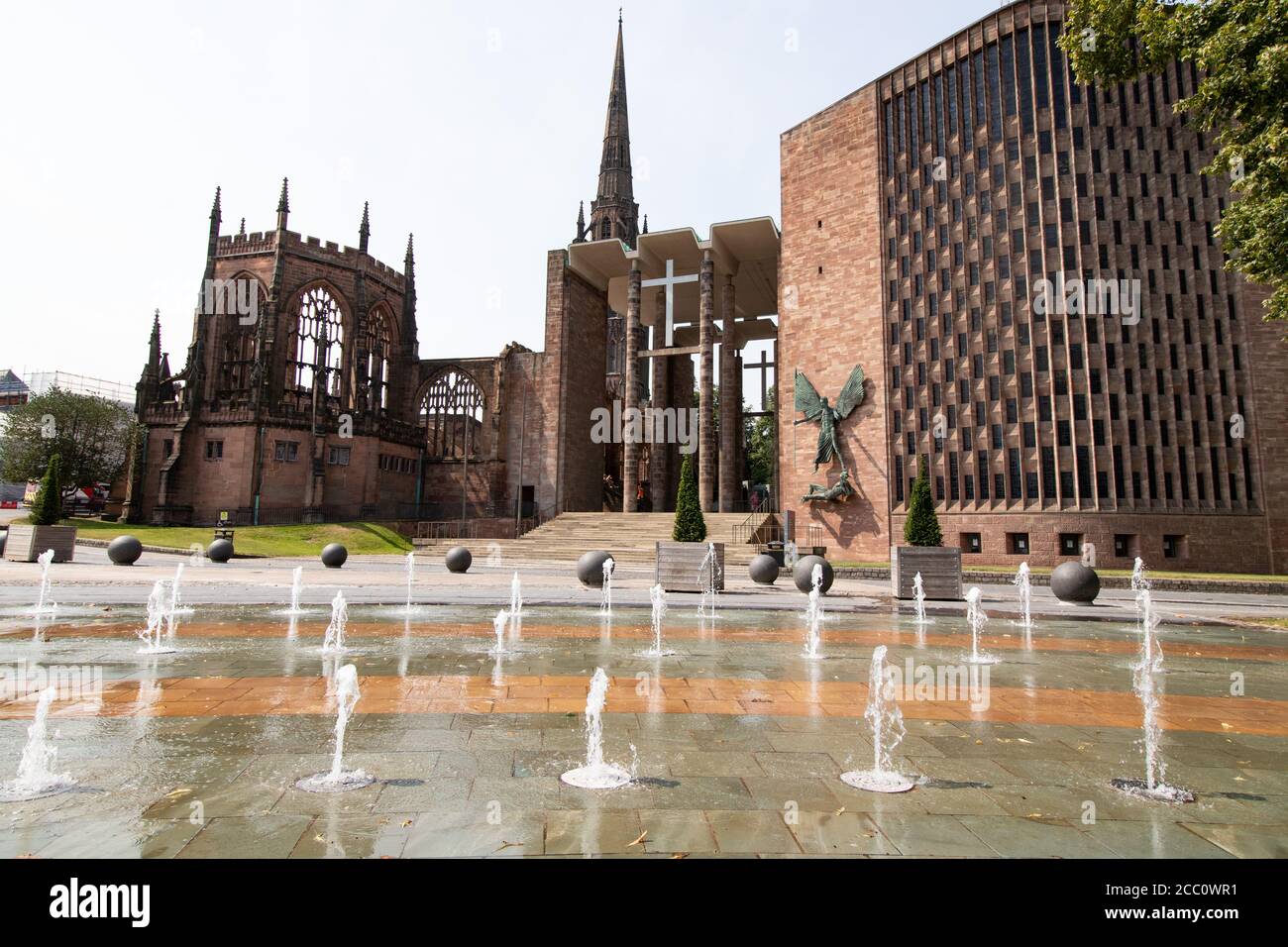 View of coventry cathedral through fountains hi-res stock photography ...