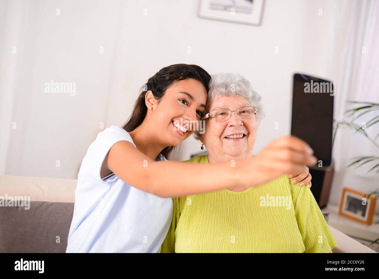 Funny woman 65 hi-res stock photography and images - Alamy