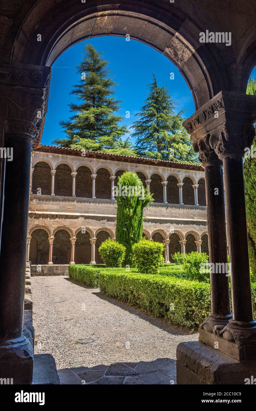 Spain, Catalonia, province of Girona, Ripoll, old Benedictine monastery ...