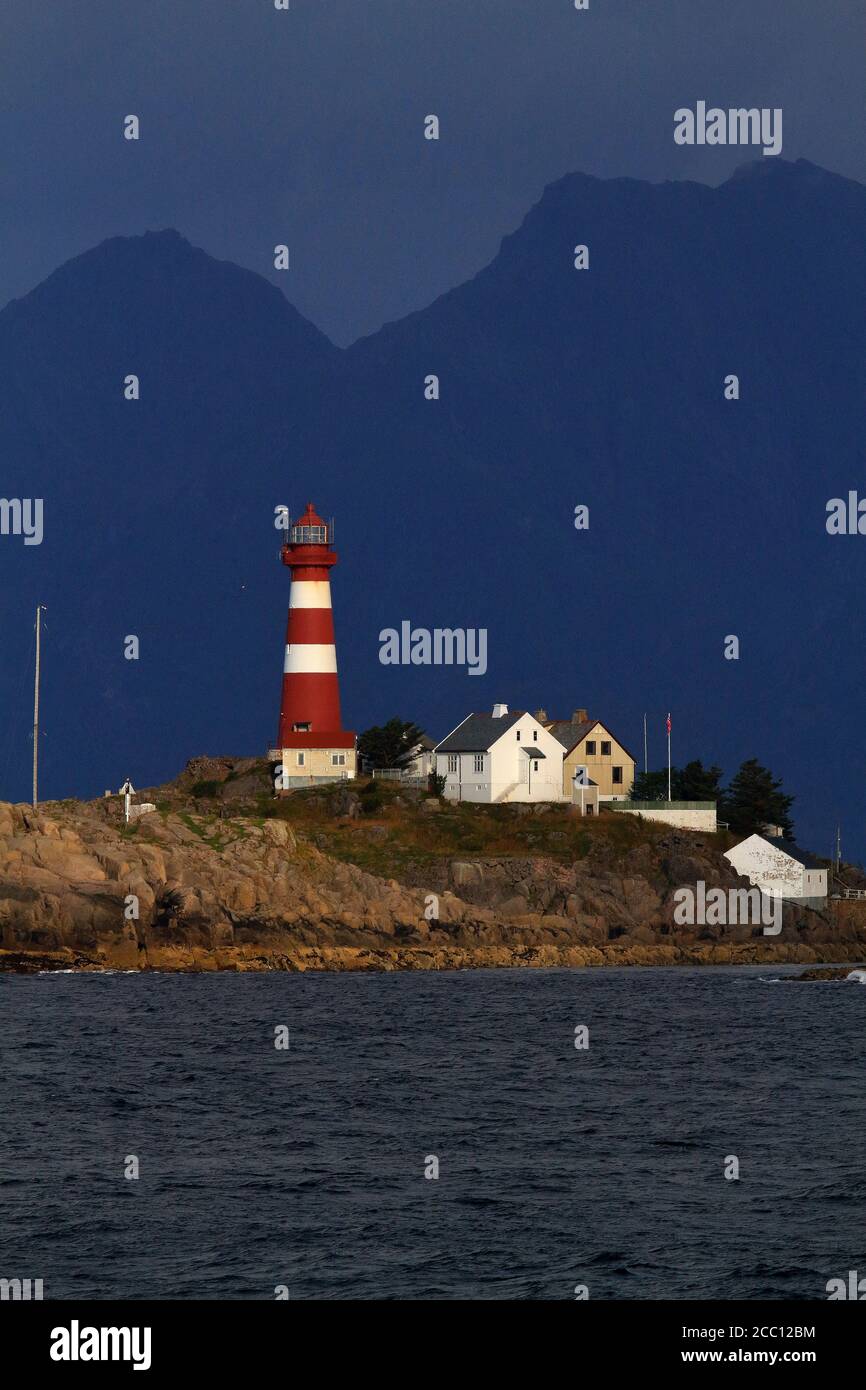 Skrova island hi-res stock photography and images - Alamy