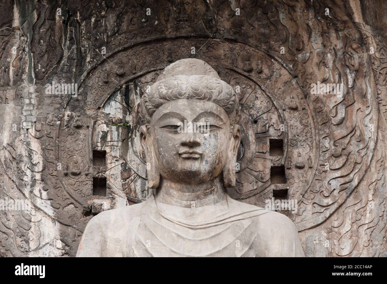 Head of Vairocana Bouddha statue in Longmen caves, Luoyang, Henan ...