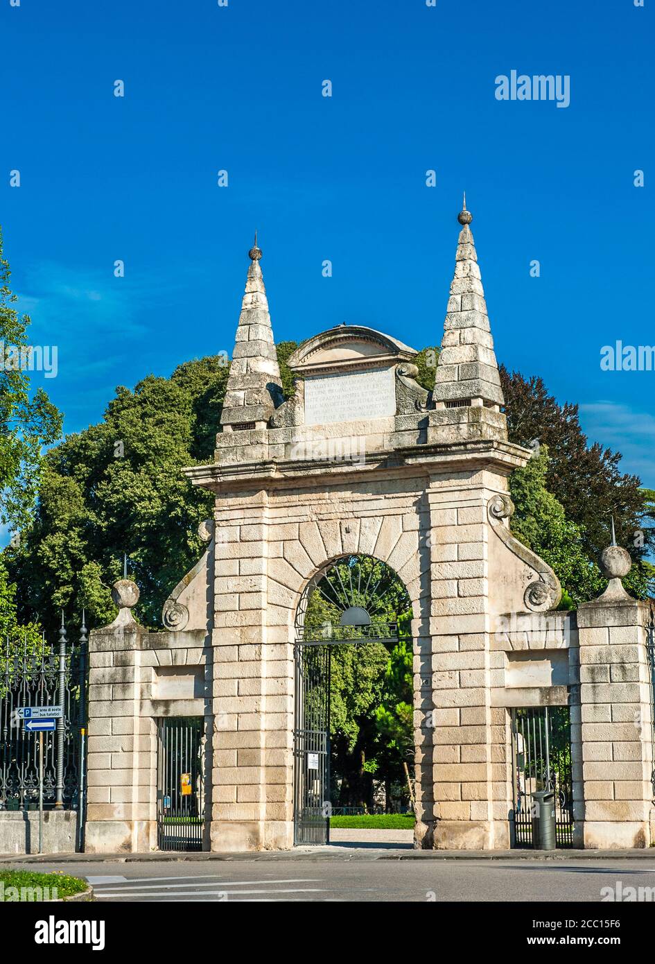 Italy, Veneto, Vicenza, gate of the Salvi garden (UNESCO World Heritage ...