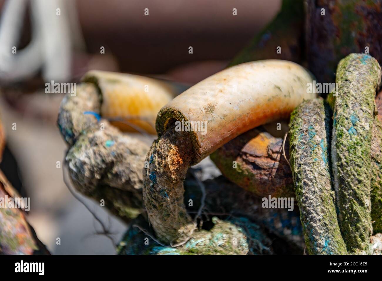 Worn out rope hi-res stock photography and images - Alamy