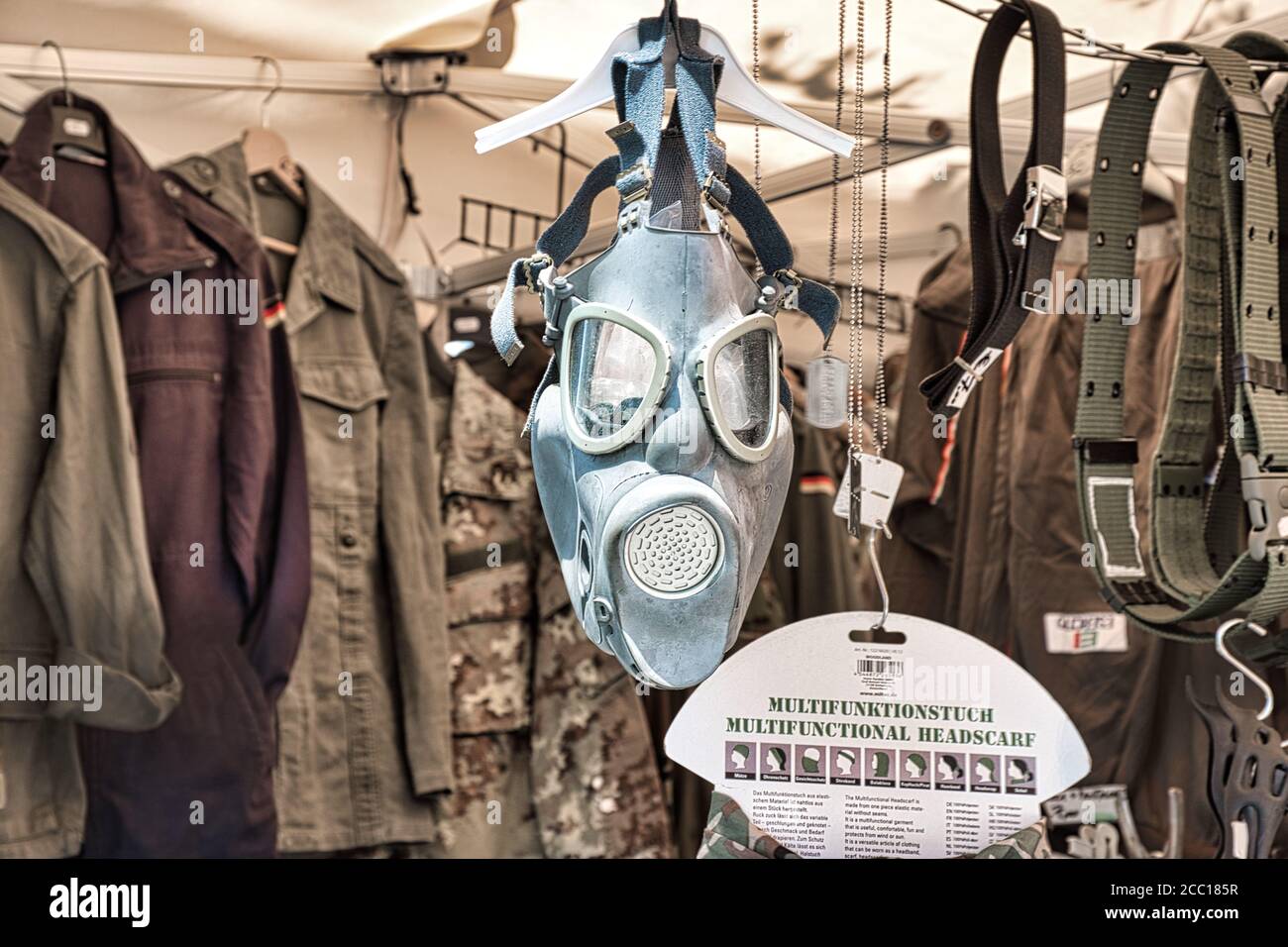 Face protection milano hi-res stock photography and images - Alamy
