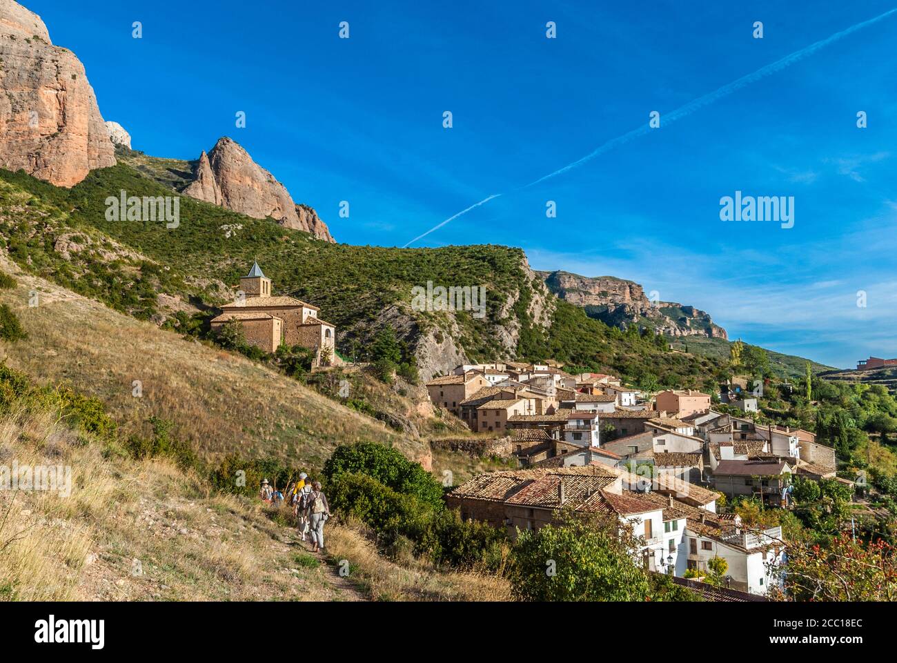 Spain, Aragon, village and mountain of Mallos de Riglos Stock Photo - Alamy