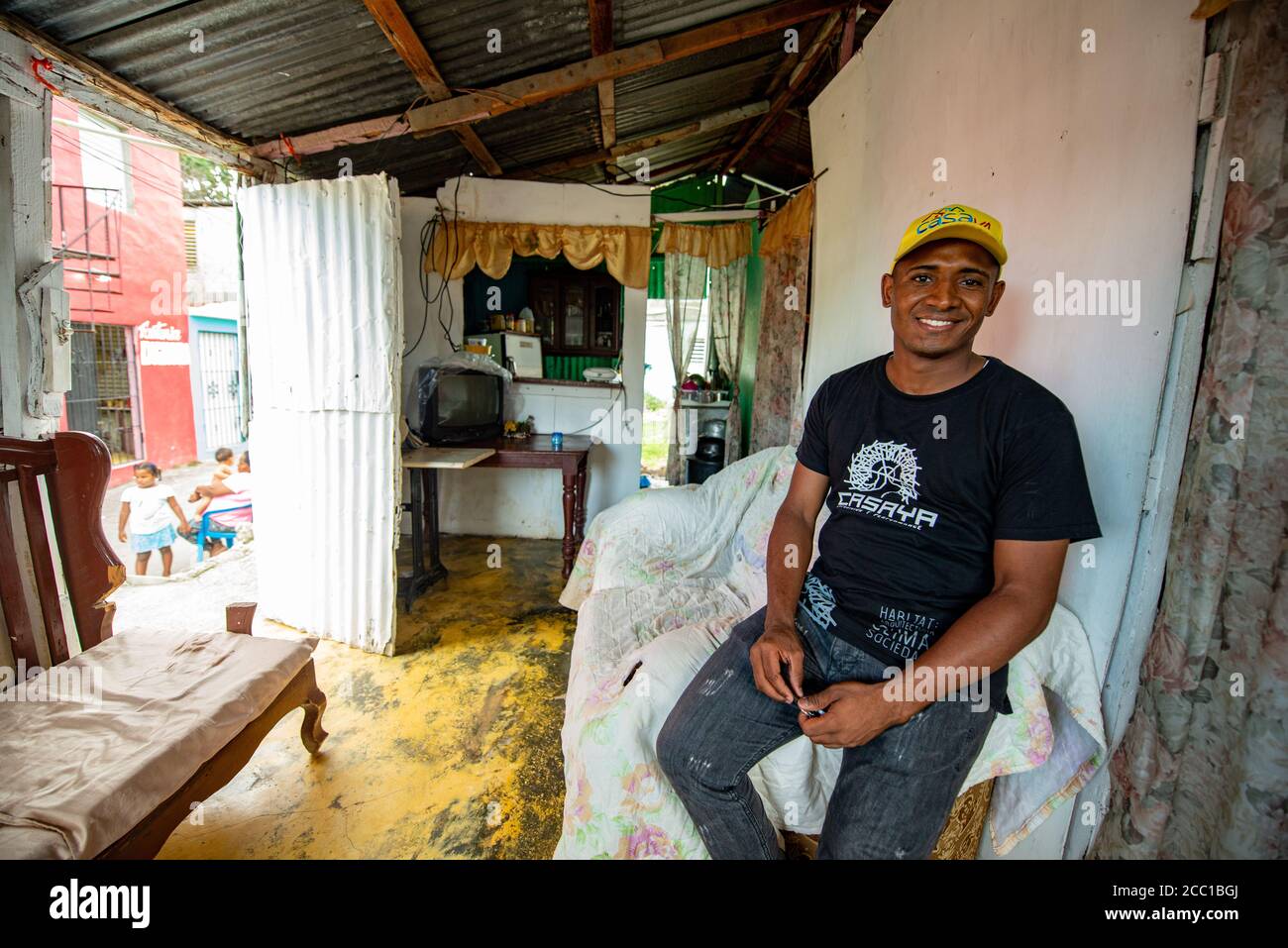 Dominican republic poor face hi-res stock photography and images - Alamy