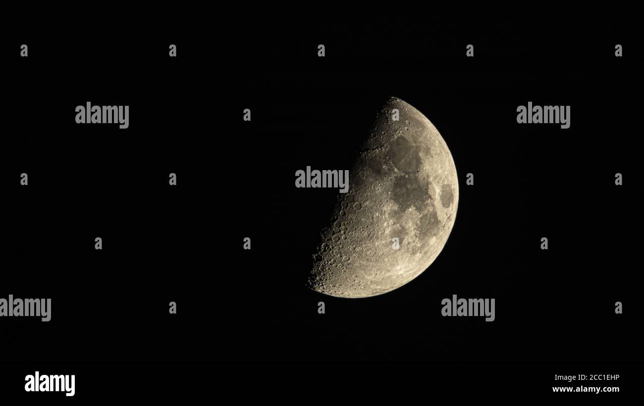 Luna. An image of the crescent half moon. 2020 Stock Photo - Alamy