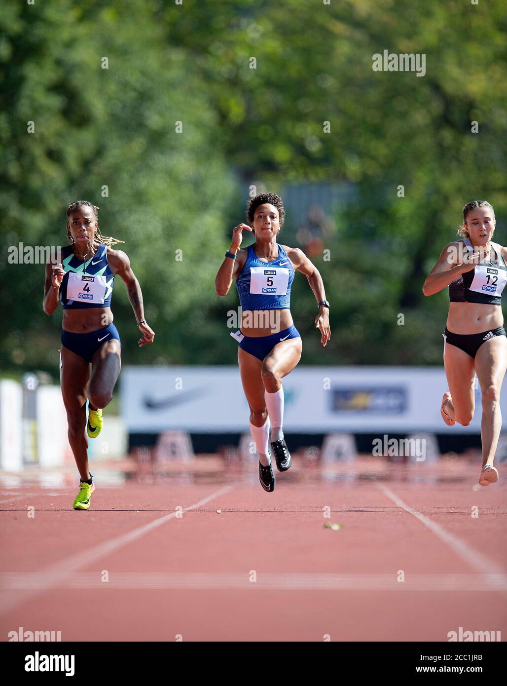 left to right SAMUEL Jamile (NED), Malaika MIHAMBO (LG Kurpfalz ...