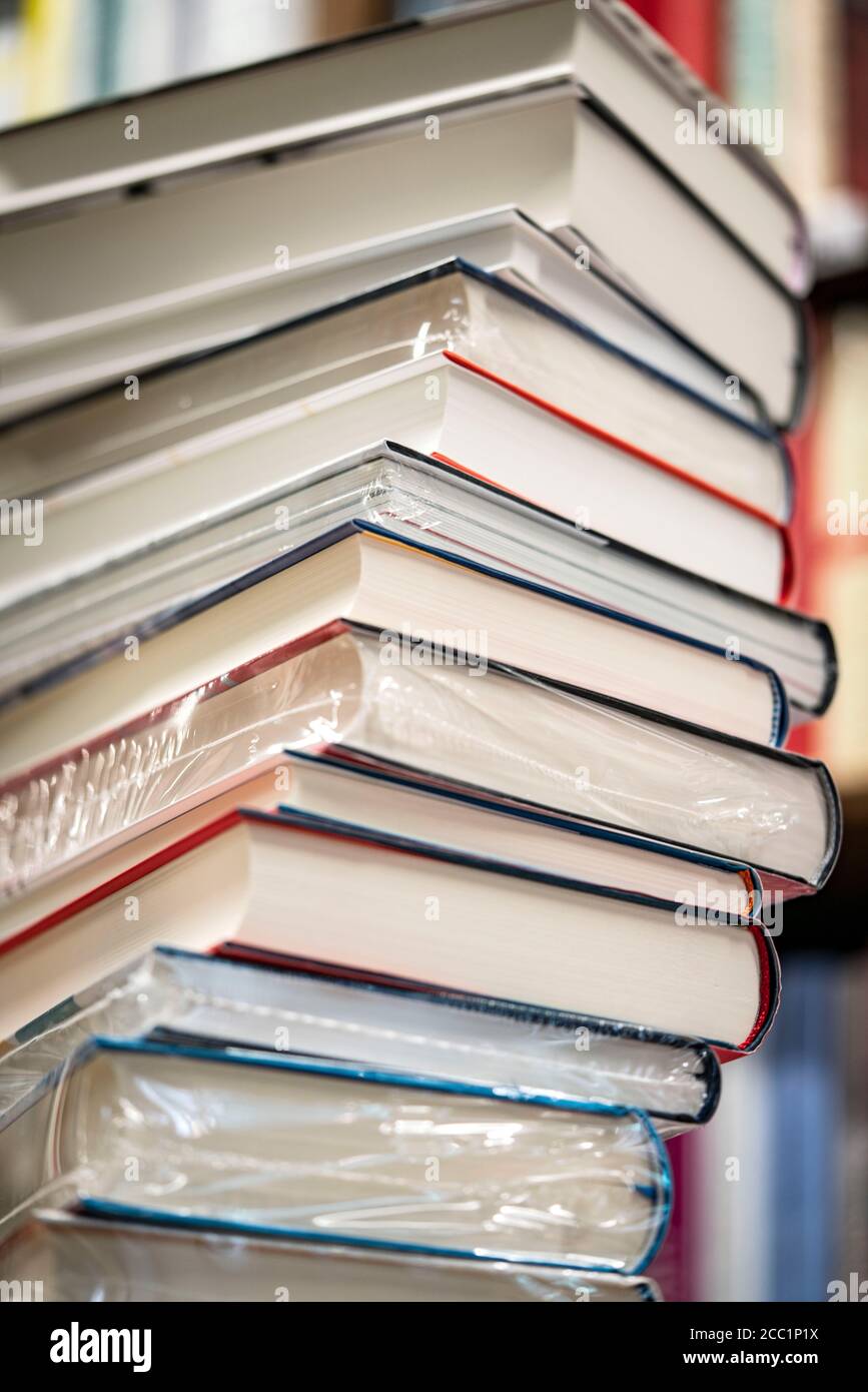 Bookshop counter hi-res stock photography and images - Alamy
