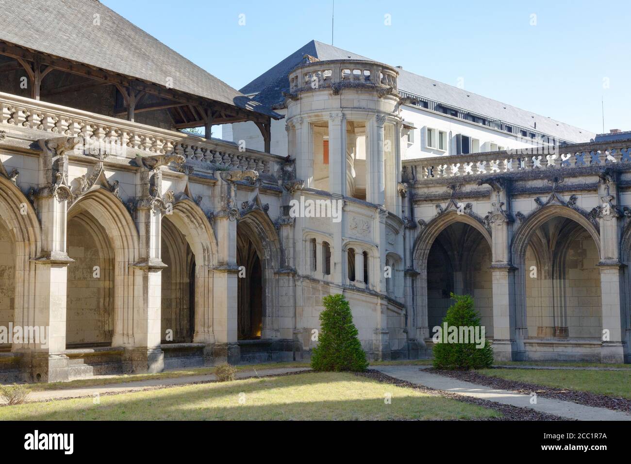 Medieval staircase hi-res stock photography and images - Alamy