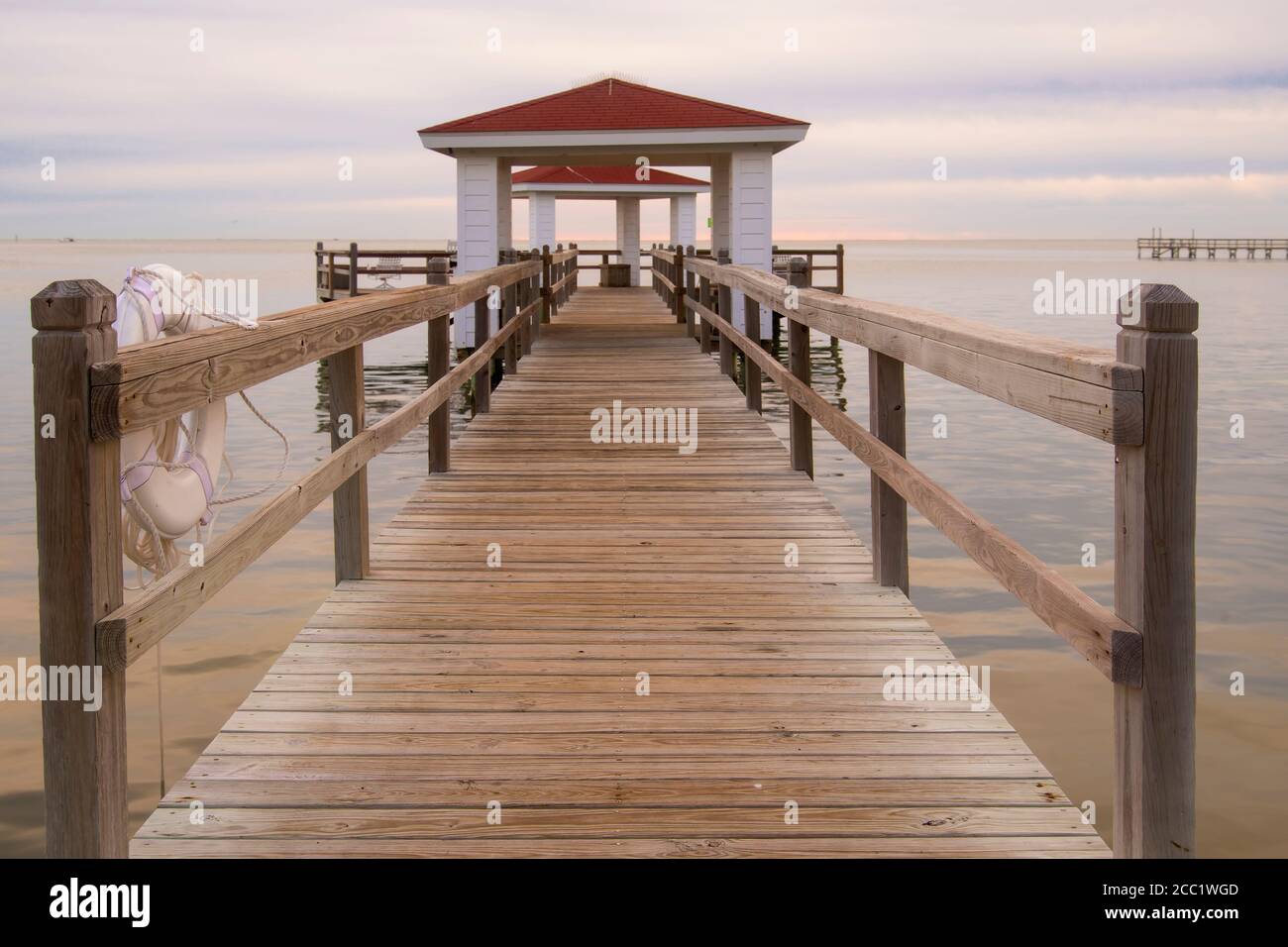 Gulf of mexico pier hi-res stock photography and images - Alamy