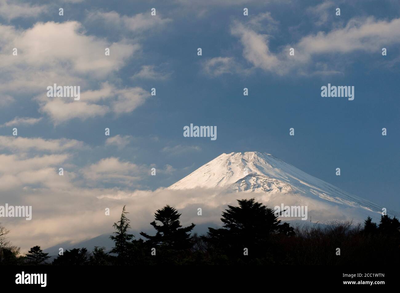 Japan and mount fuji hi-res stock photography and images - Alamy