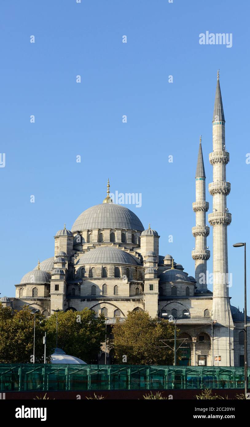 New mosque view hi-res stock photography and images - Alamy