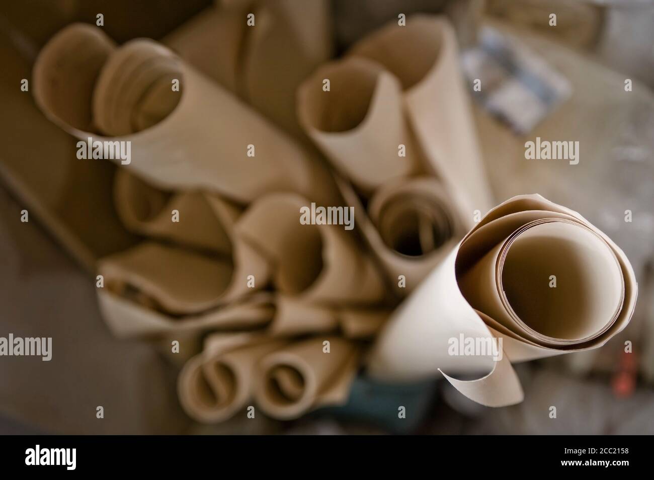Rolled paper craft hi-res stock photography and images - Alamy