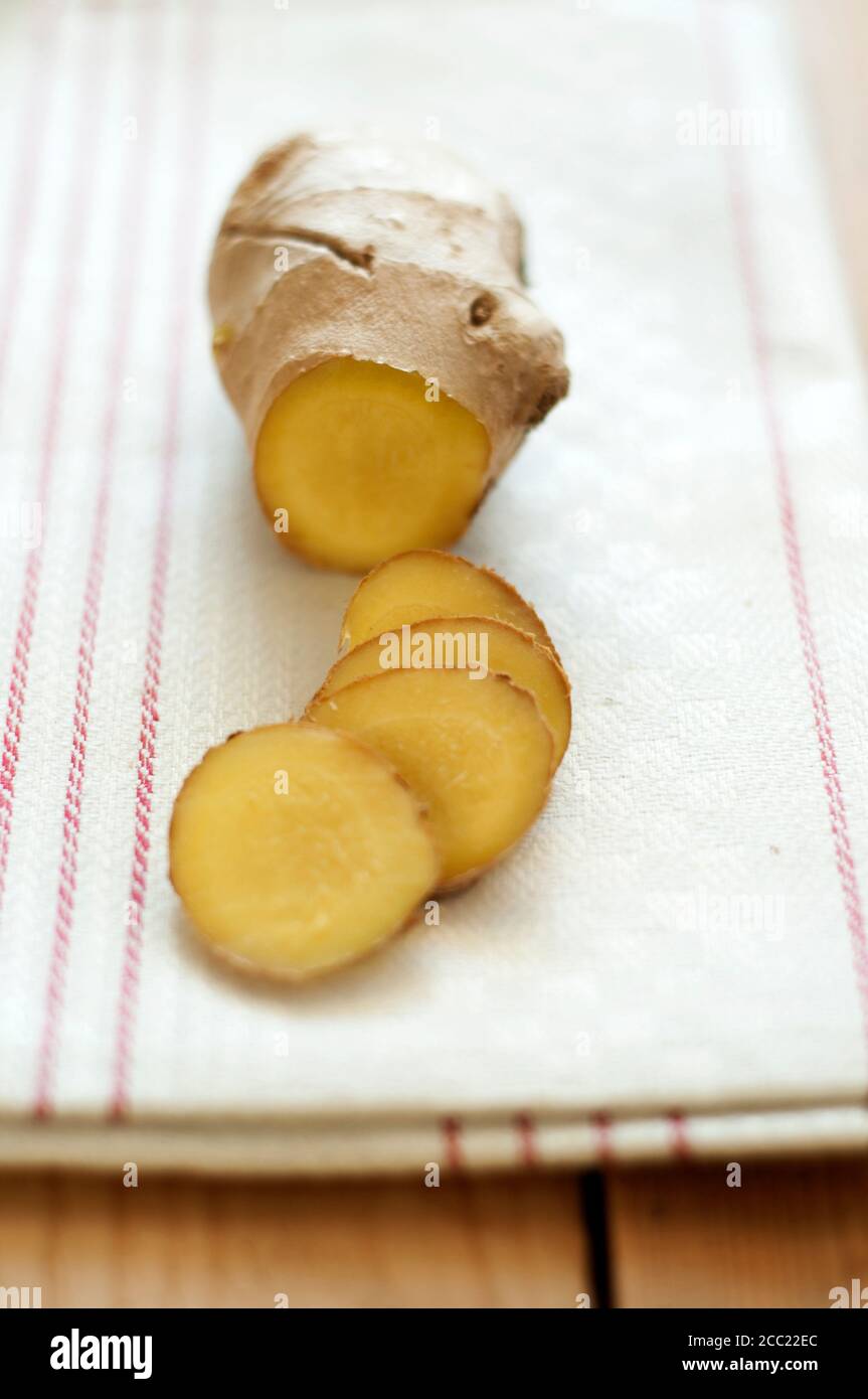 Ginger slice group hi-res stock photography and images - Alamy
