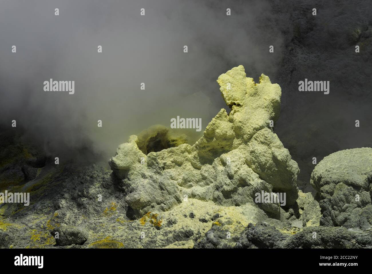 White island volcano hi-res stock photography and images - Alamy