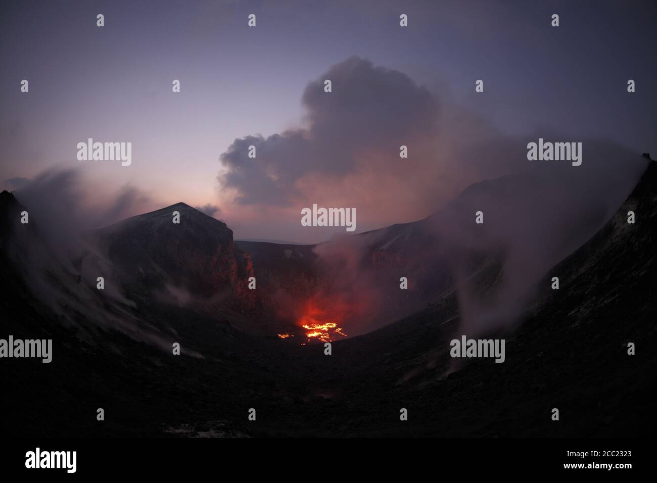 Krakatoa volcano erupting hi-res stock photography and images - Alamy