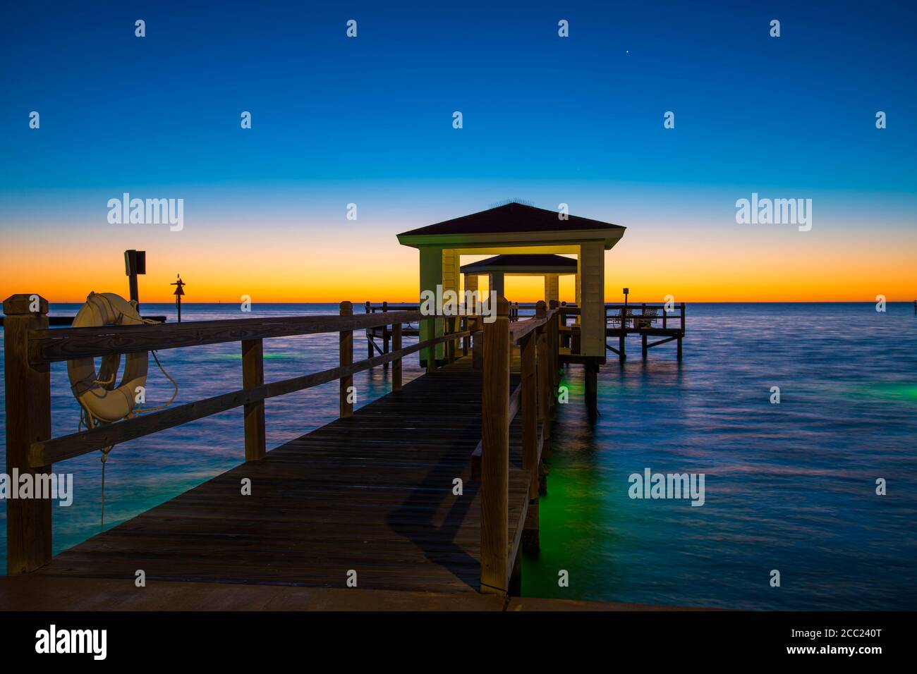 Gulf of mexico pier hi-res stock photography and images - Alamy