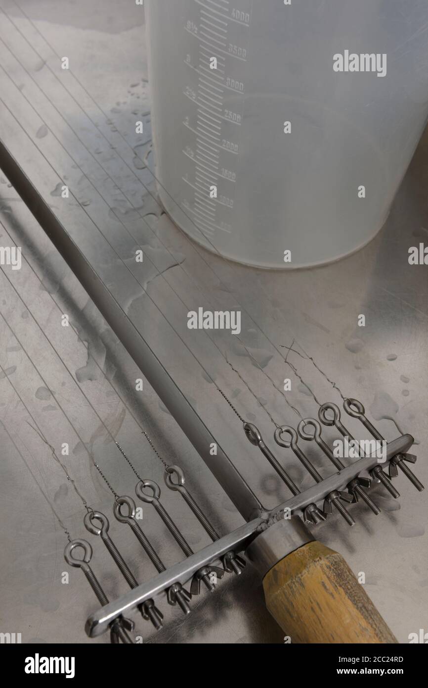 Close harp hi-res stock photography and images - Alamy