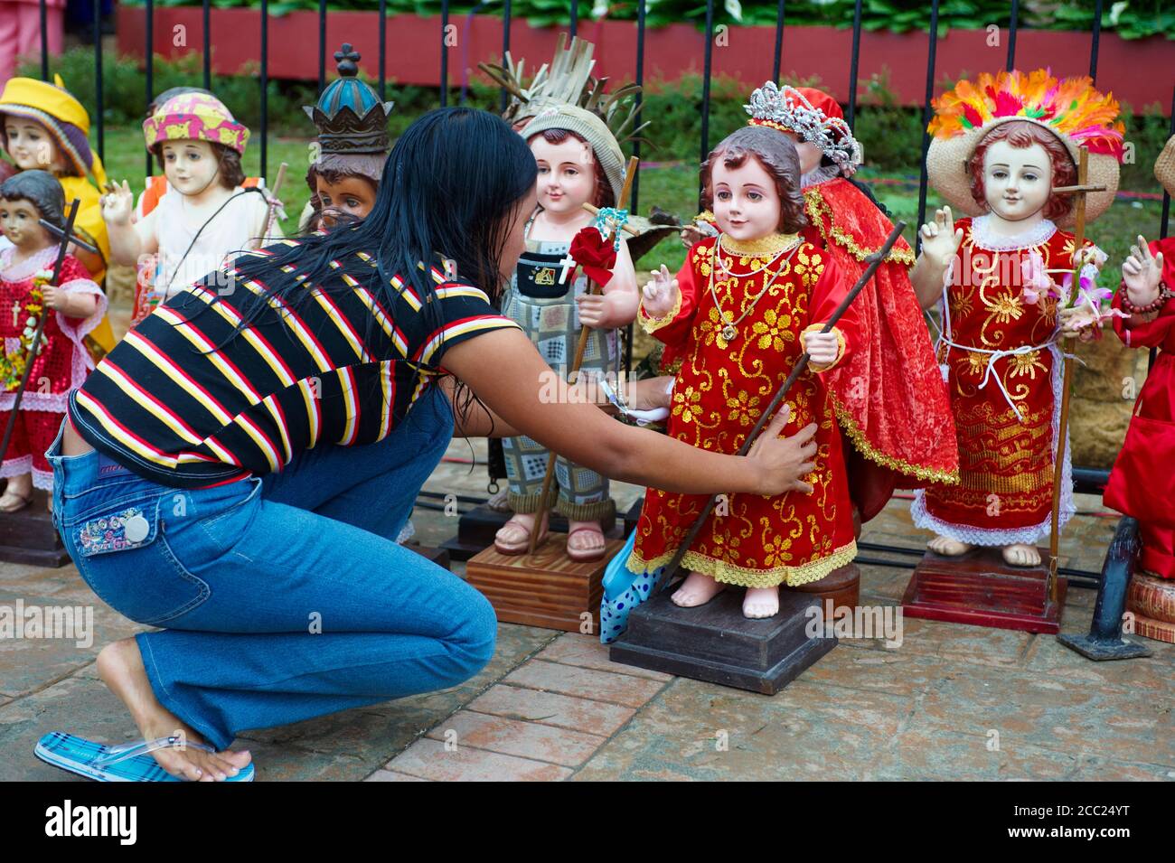 Philippines, Panay island, Kalibo city, Ati Atihan festival, procession ...