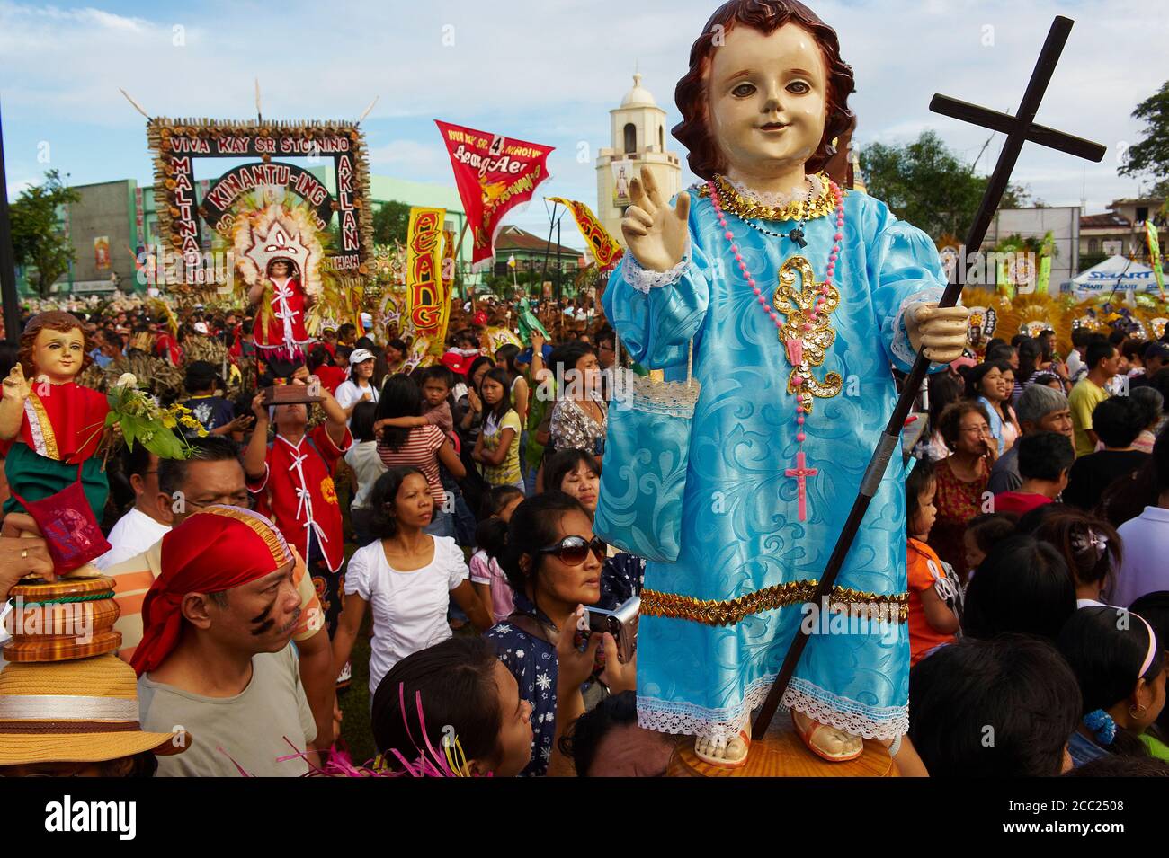 Philippines, Panay island, Kalibo city, Ati Atihan festival, procession ...