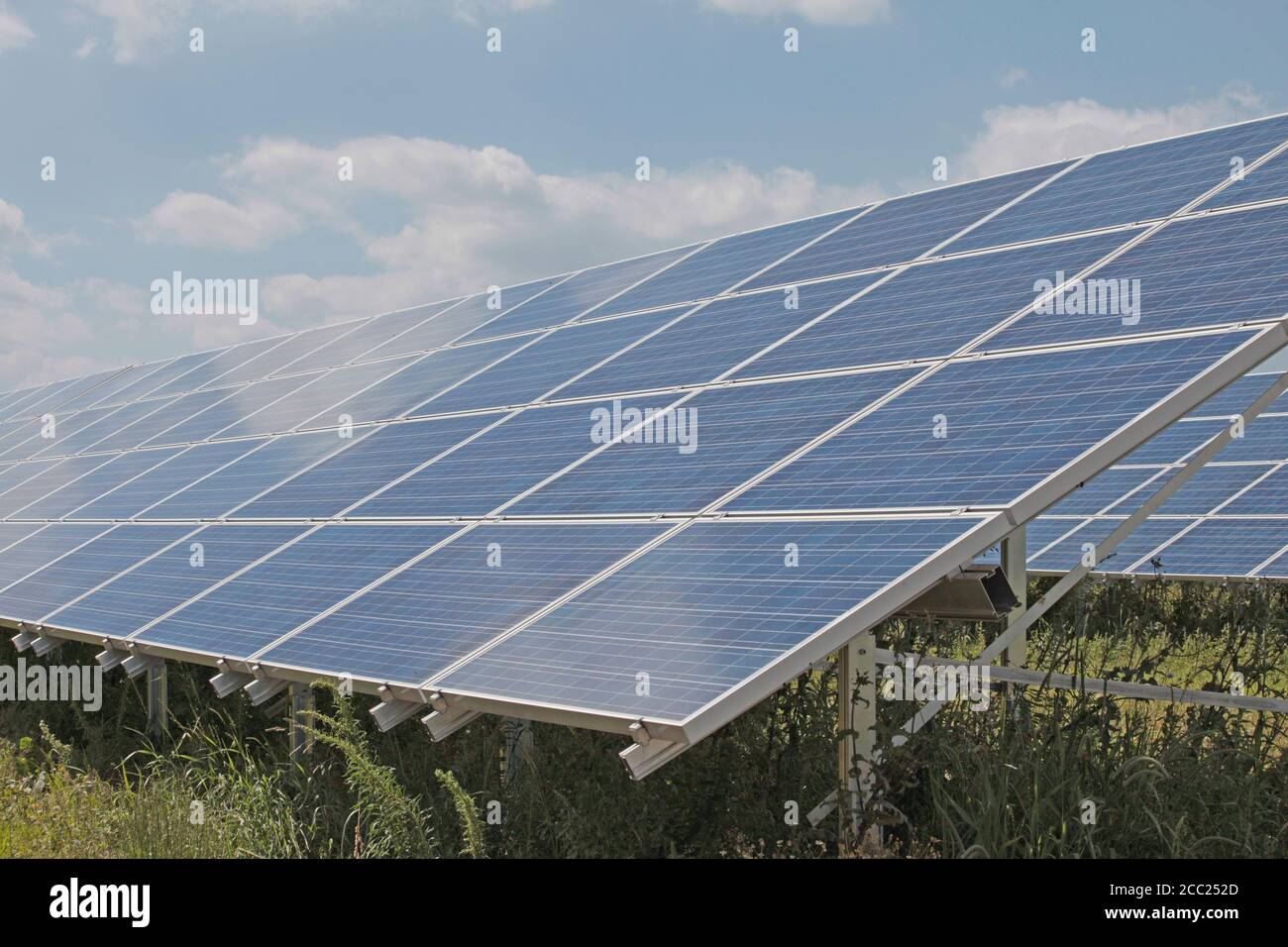 Solar field hi-res stock photography and images - Alamy
