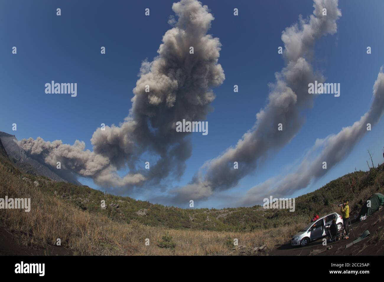 Ash erupting from sakurajima volcano hi-res stock photography and ...