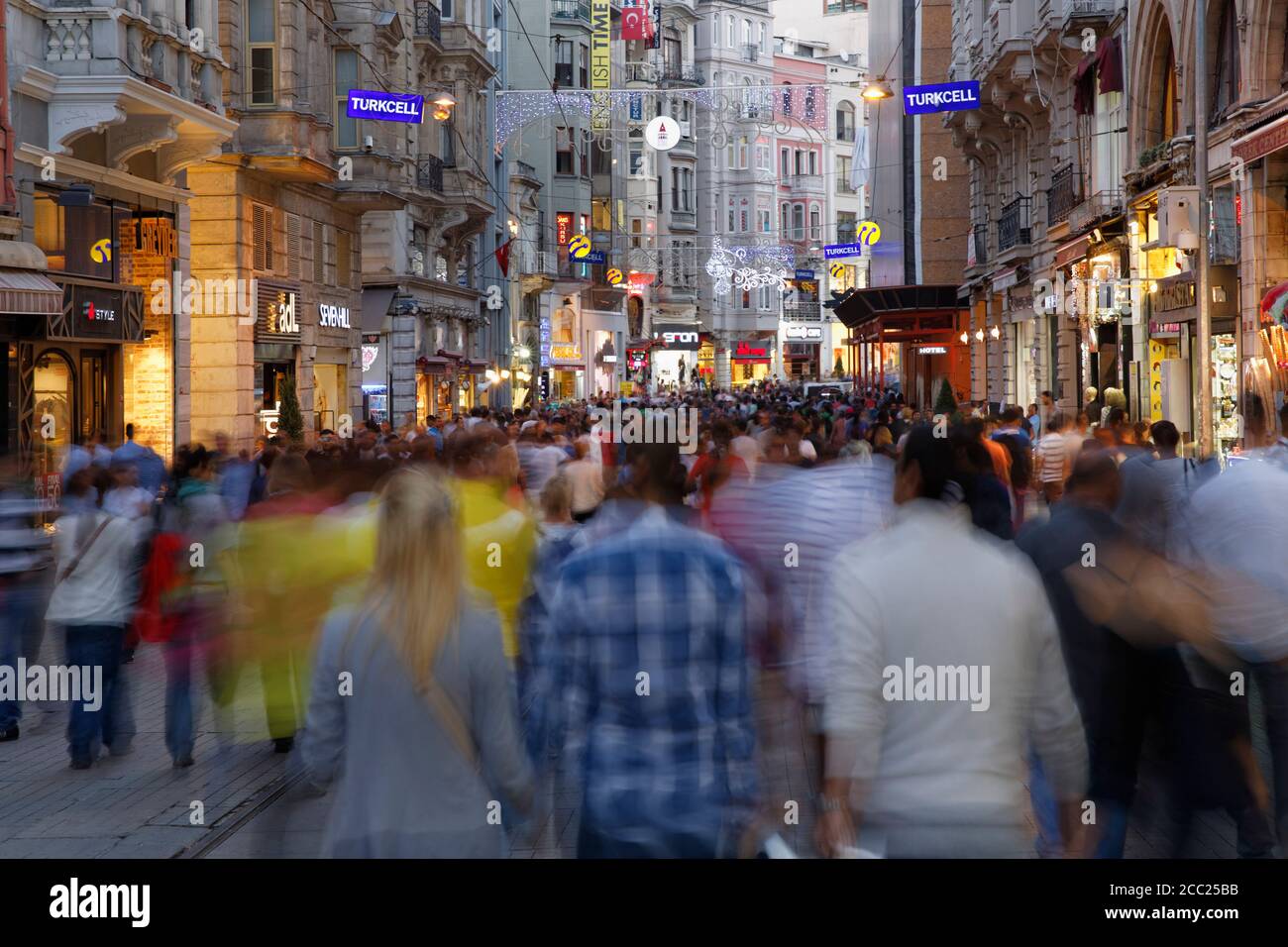 Istanbul people hi-res stock photography and images - Alamy