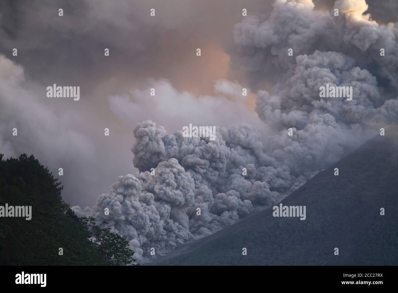Activity of merapi volcano hi-res stock photography and images - Alamy