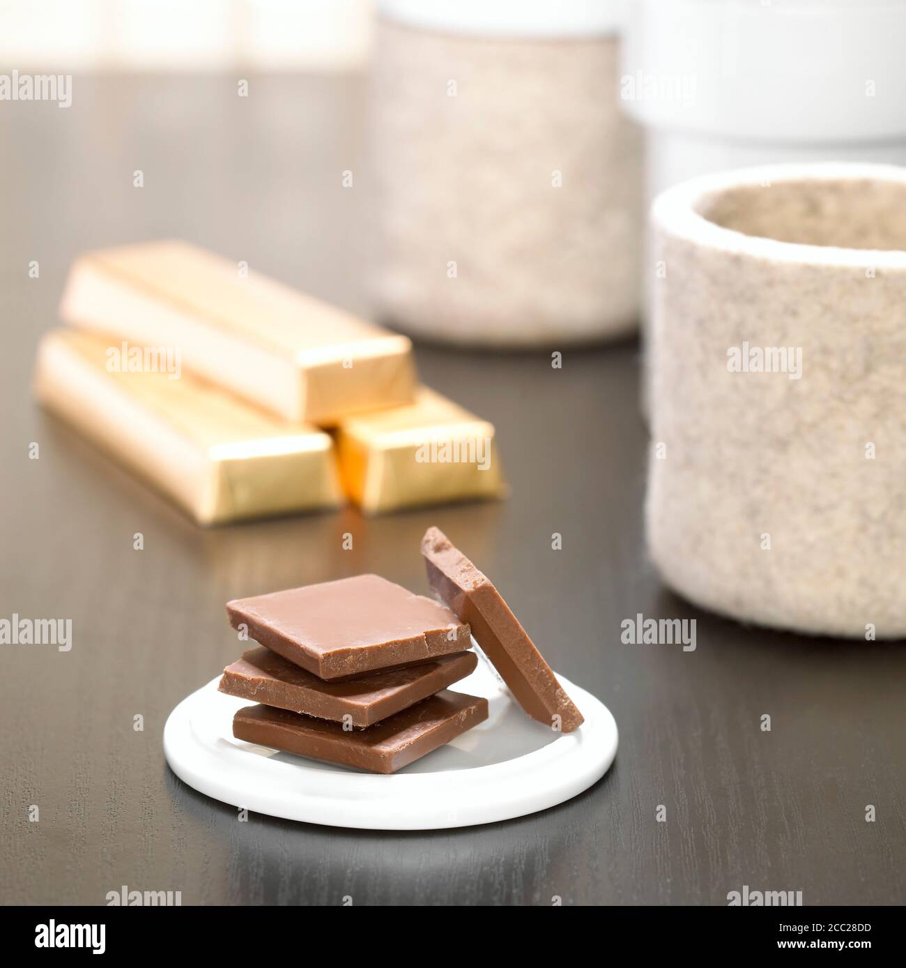 Dark chocolate pieces hi-res stock photography and images - Alamy
