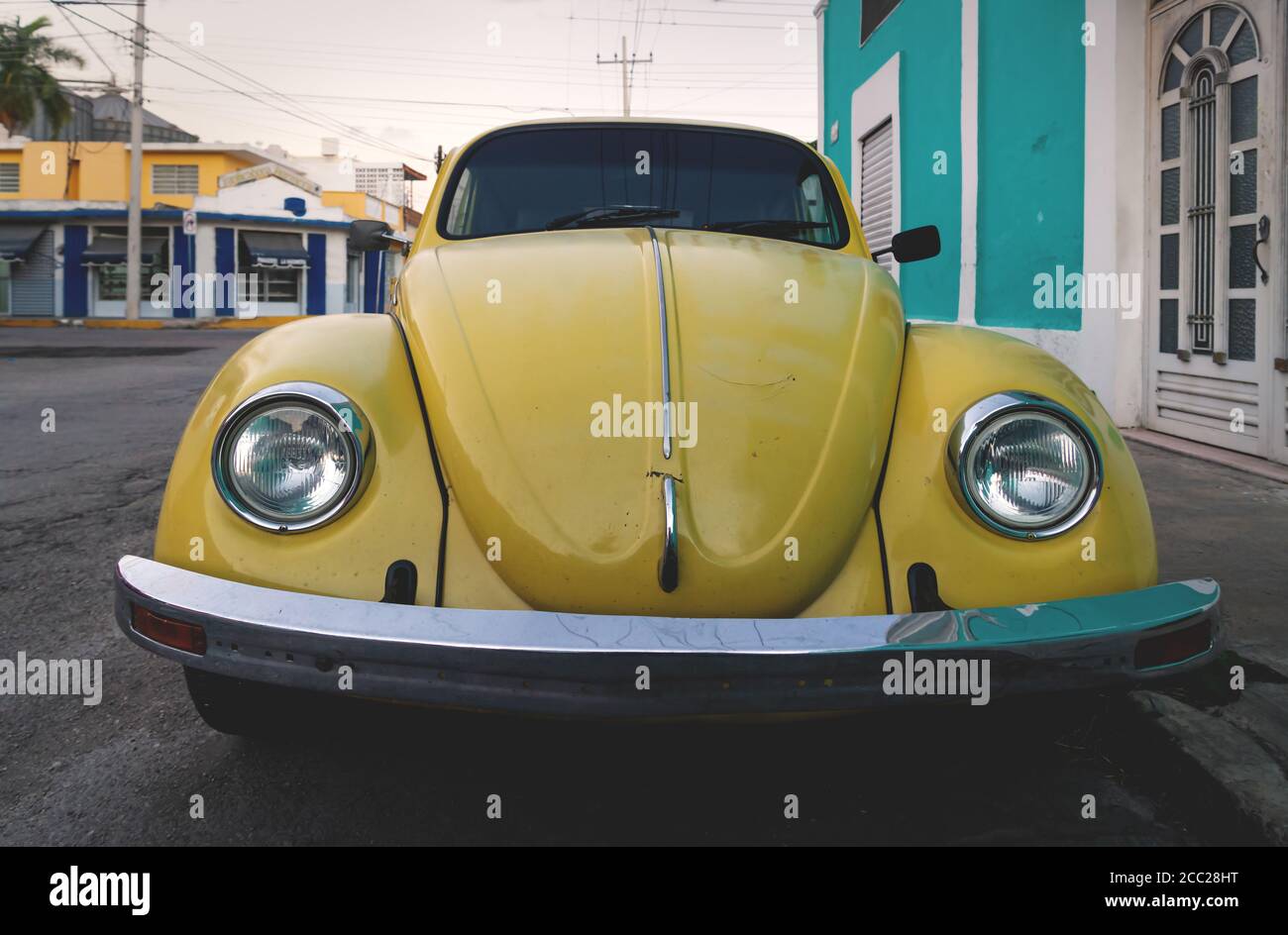 Merida, Yucatan, Mexico - 20 November 2018: Old yellow Volkswagen ...