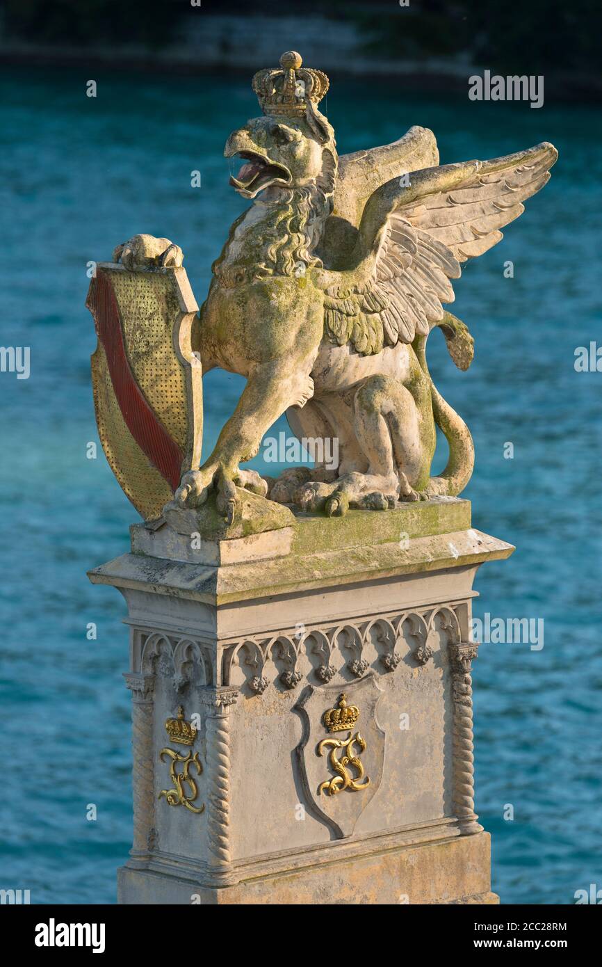 Statue of lion at lake constance hi-res stock photography and images ...